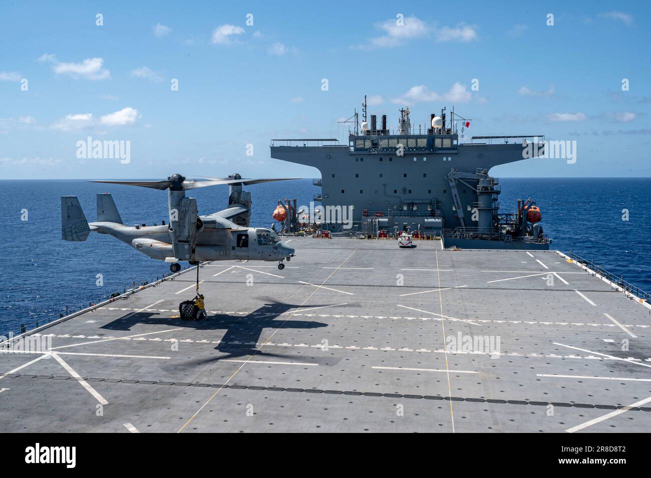 U.S. Marines assigned to Marine Medium Tiltrotor Squadron 364 (REIN ...