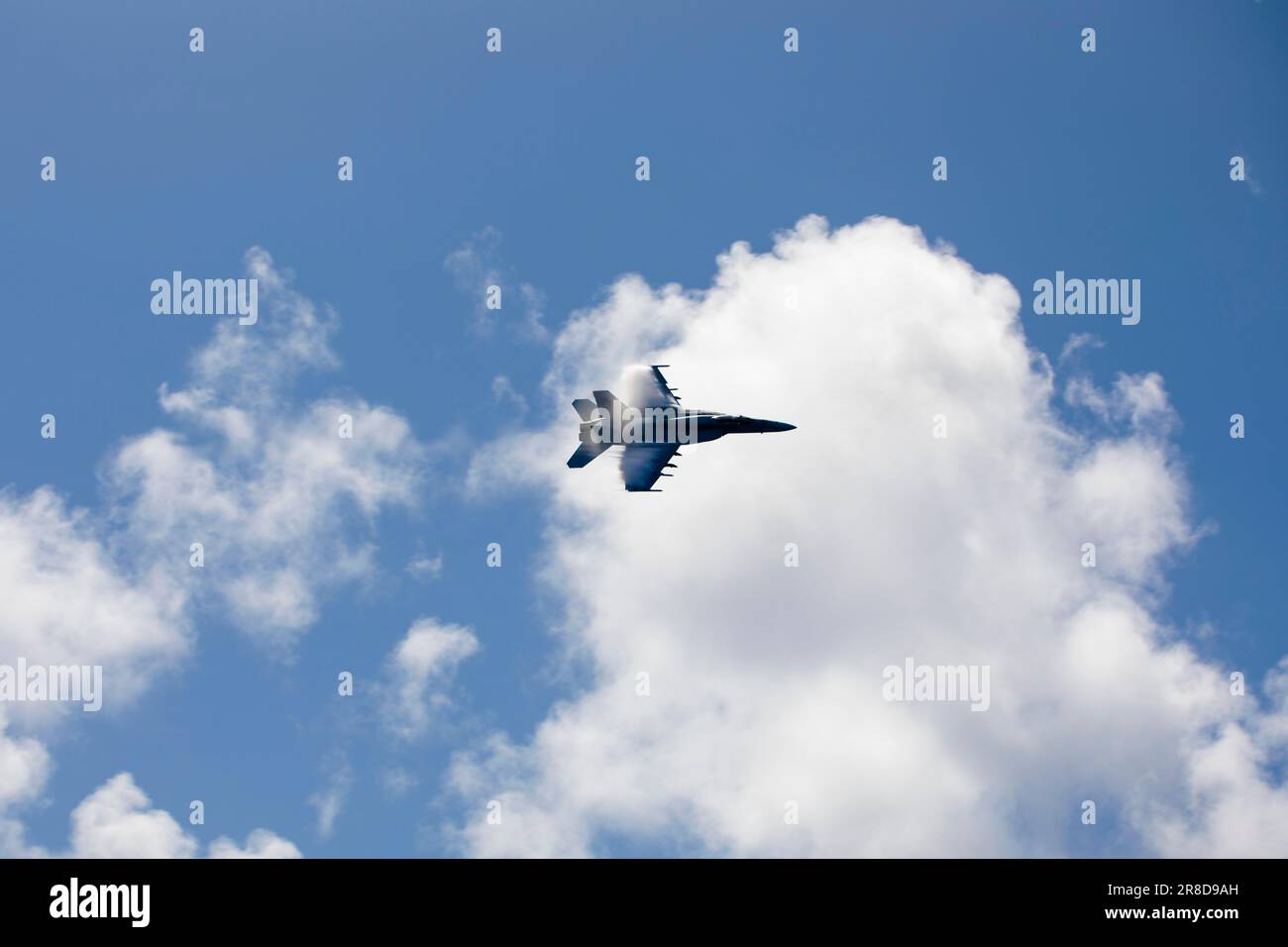 230618-N-YV347-1404 PACIFIC OCEAN (June 18, 2023) An F/A-18E Super ...