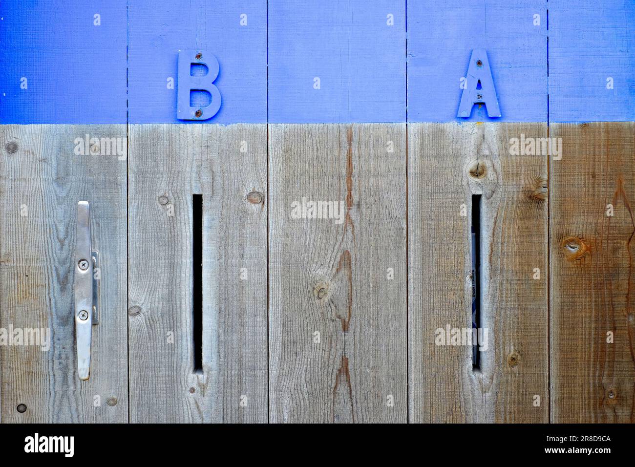 Letter b architecture hi-res stock photography and images - Alamy
