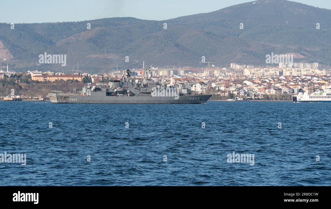 Turkish battleship. TCG Fatih (F-242) frigate patrol in Gulf of Izmit ...