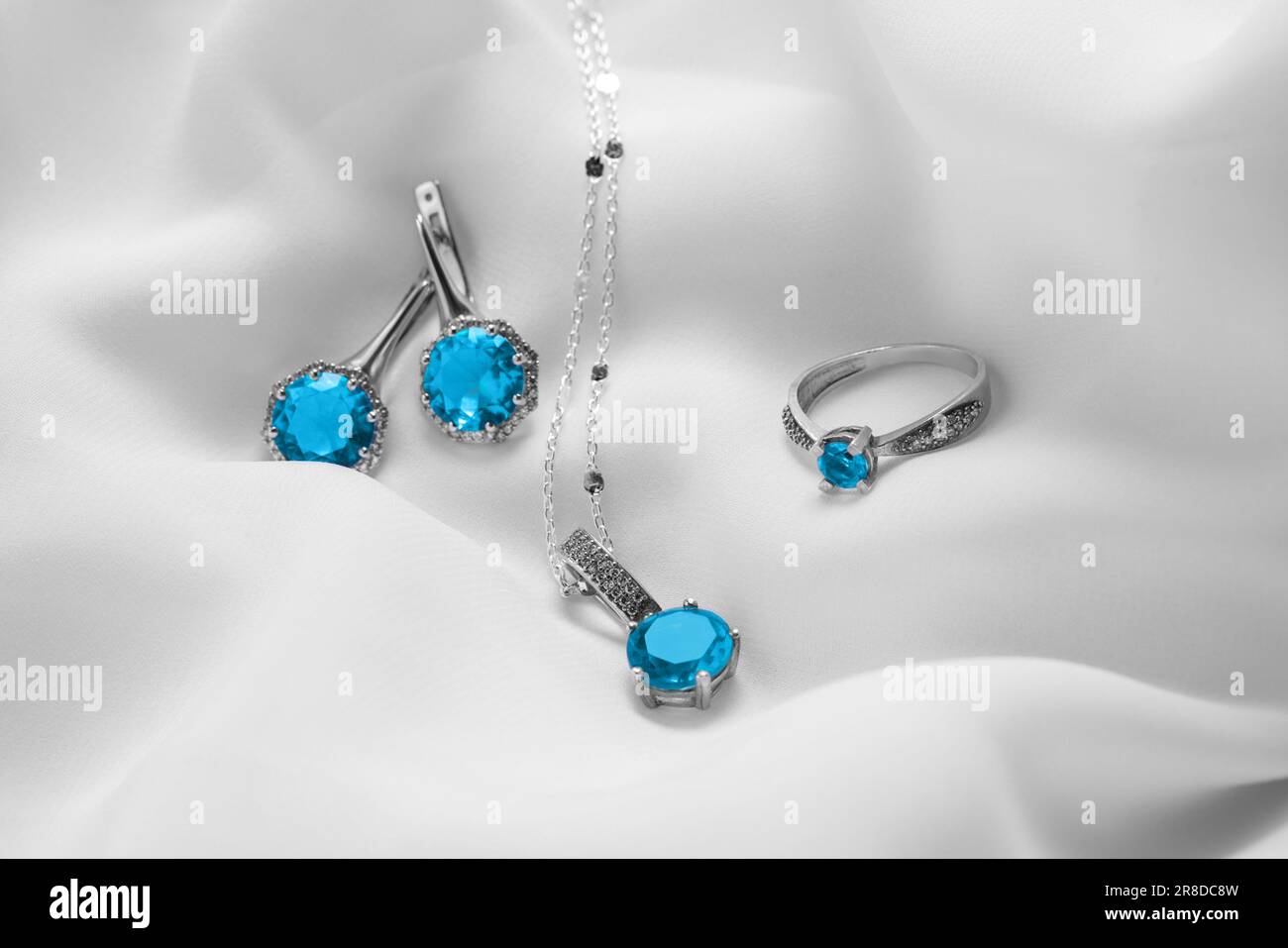 Blue gemstones hi-res stock photography and images - Alamy