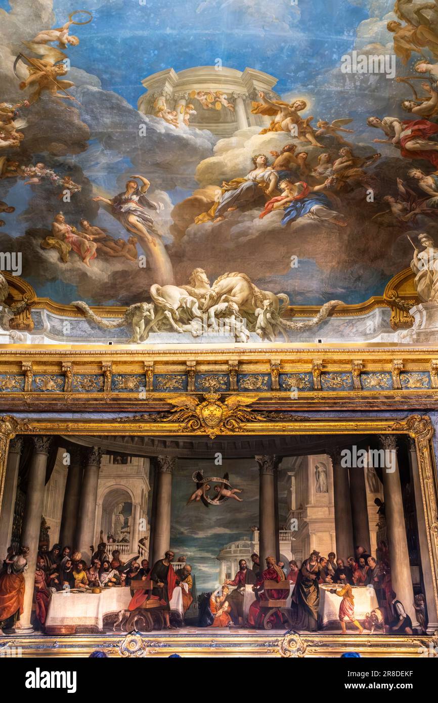 Colourful Ceiling Paintings Inside The Palace of Versailles, Versailles ...