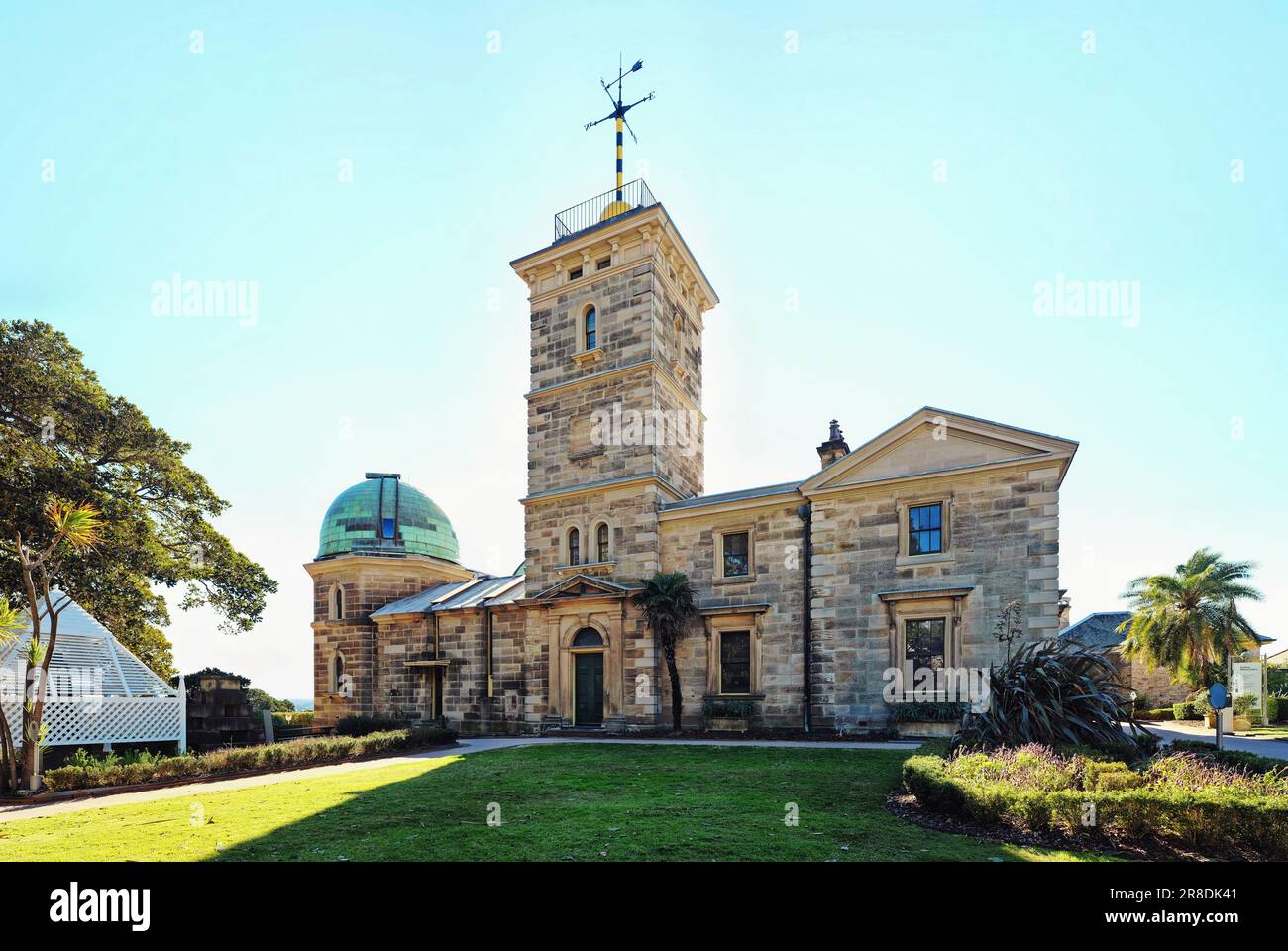 Equatorial dome and time ball tower hi-res stock photography and images ...