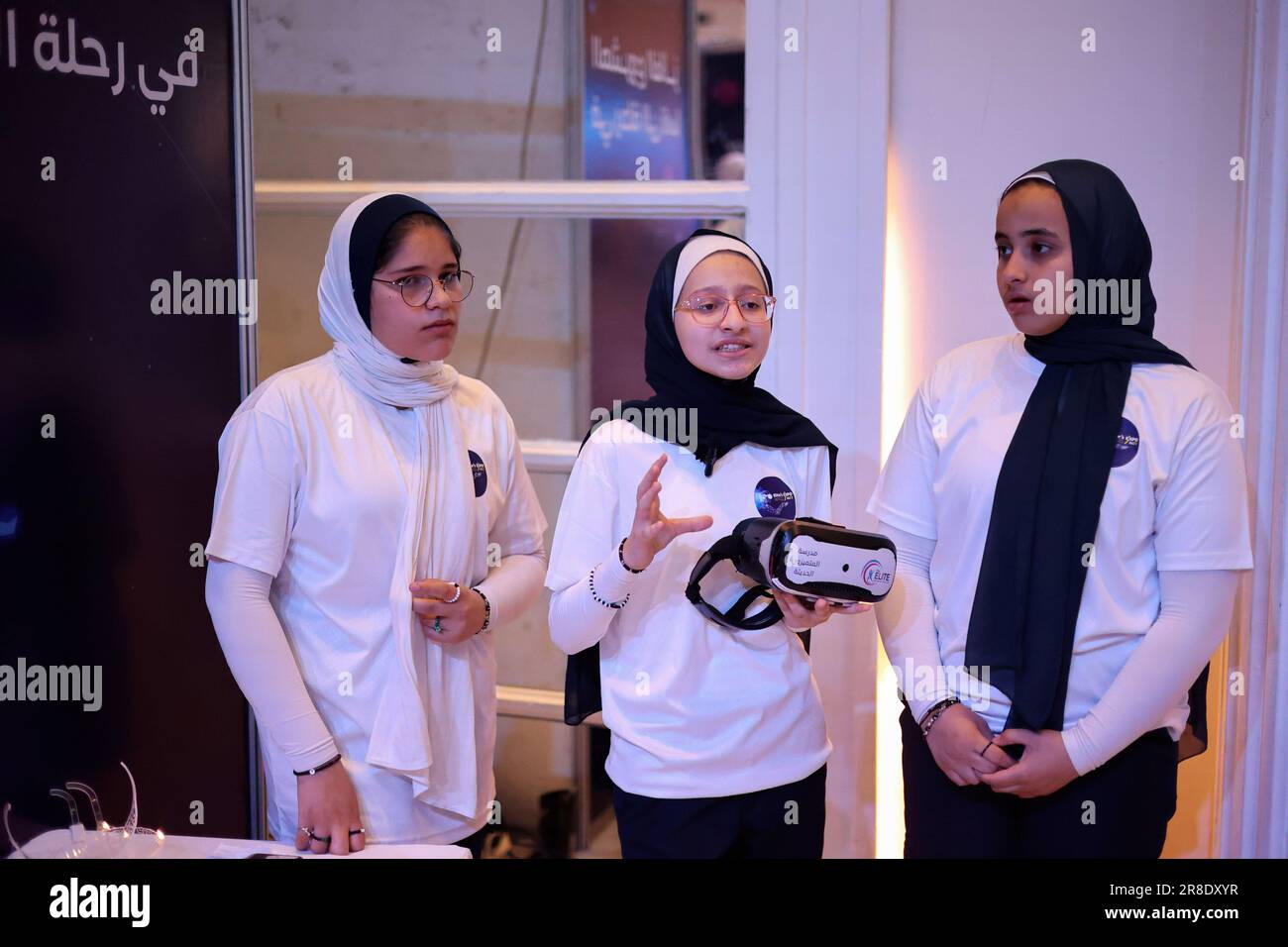 Gaza, Palestine. 20th June, 2023. Palestinian students show their ...