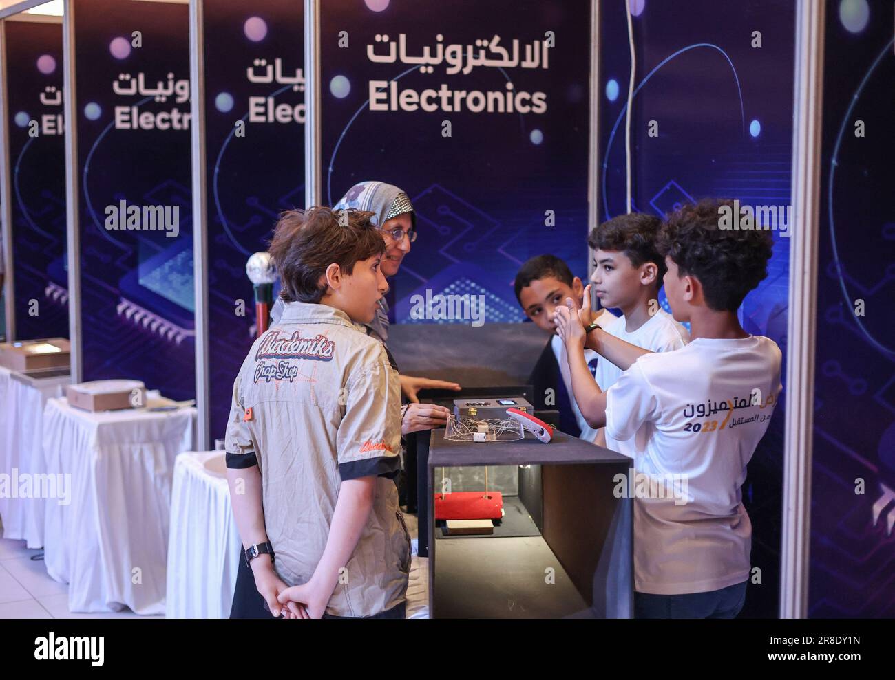Gaza, Palestine. 20th June, 2023. Palestinian students show their skills in a student technical ...