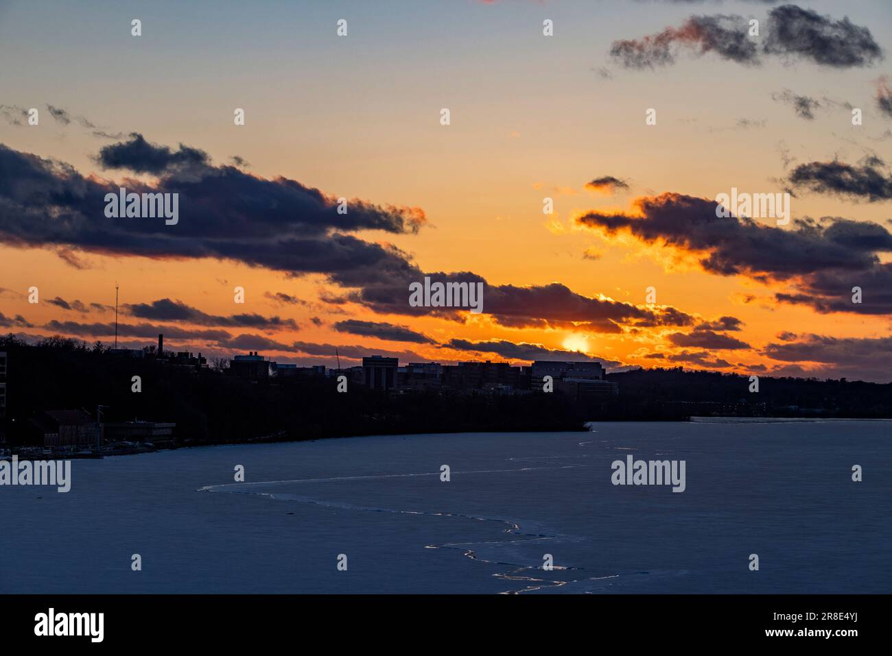 Madison silhouette hi-res stock photography and images - Alamy
