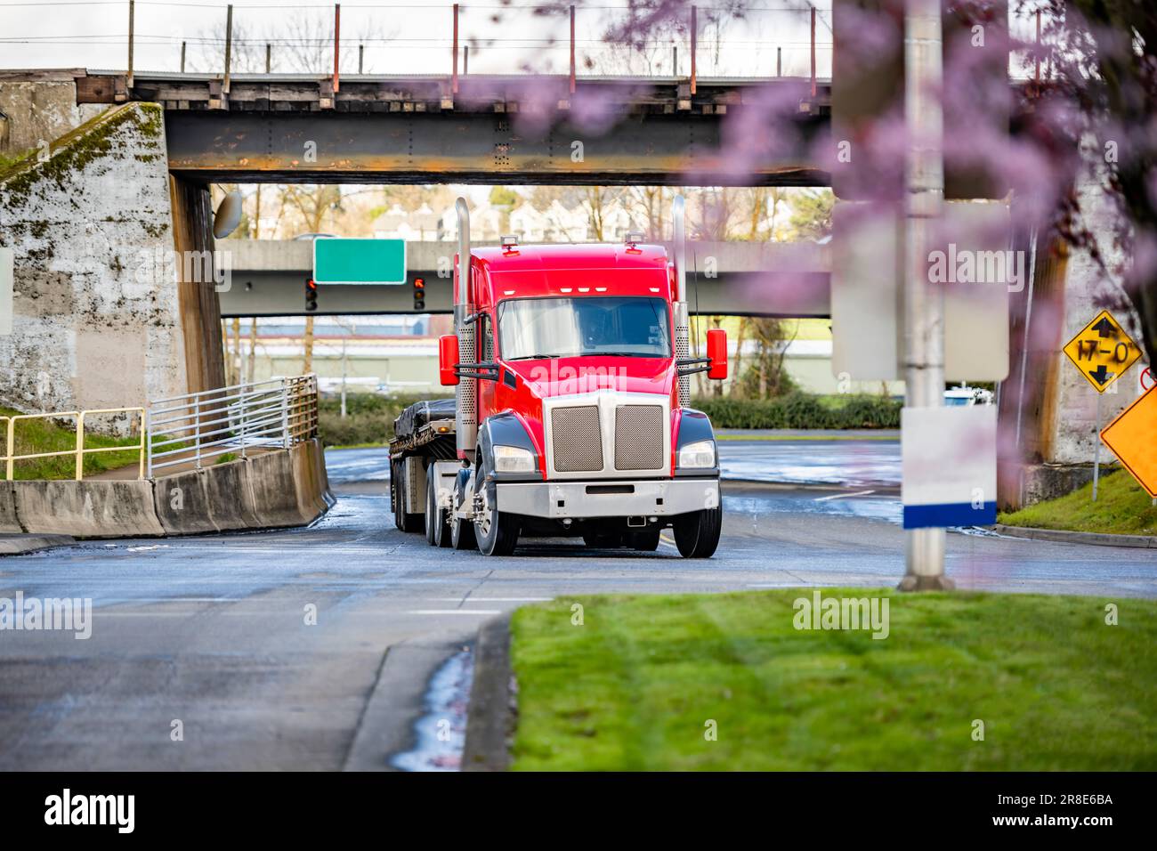 Industrial red big rig bonnet semi truck tractor with extended cab ...