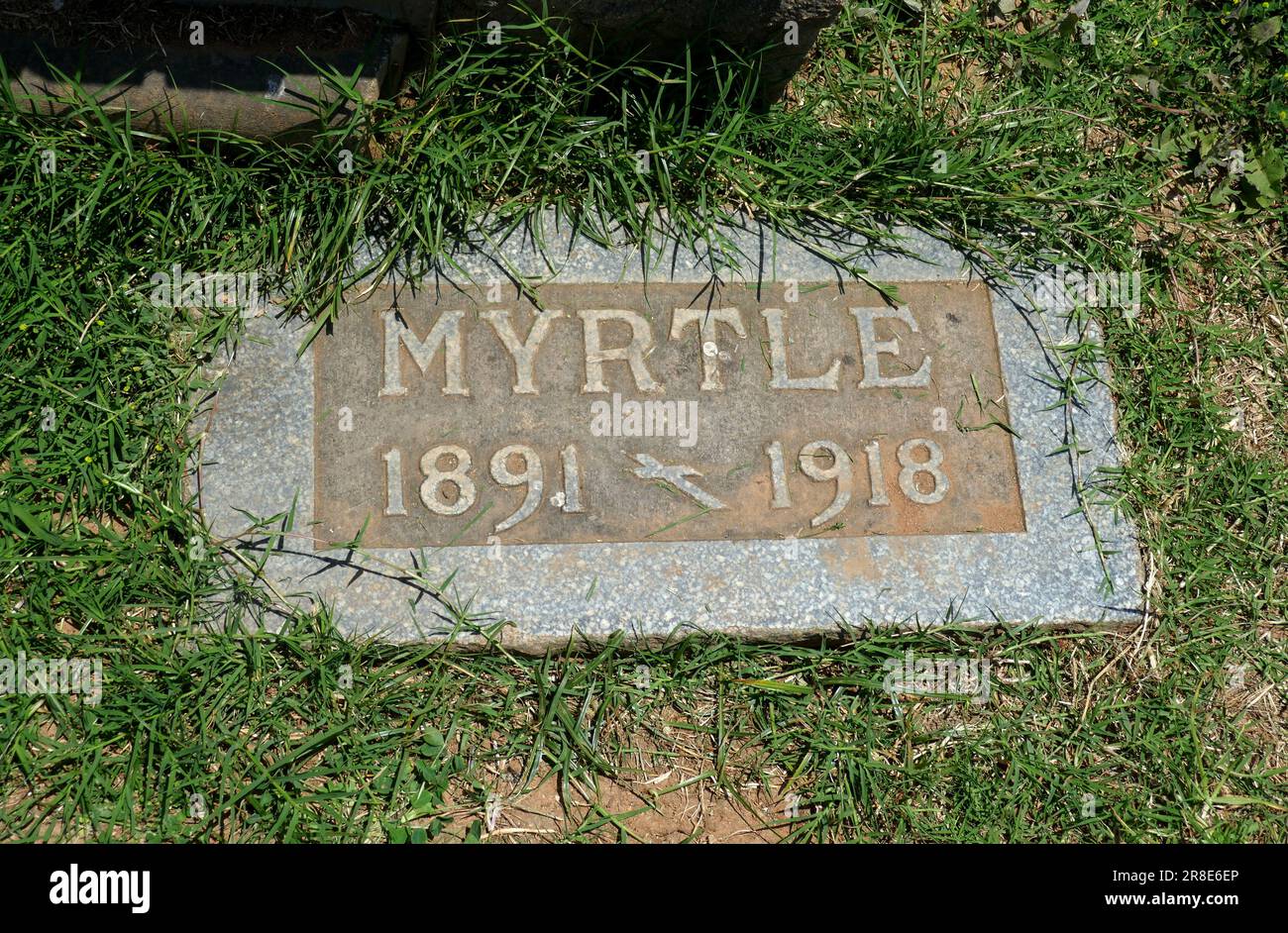 Los Angeles, California, USA 20th June 2023 Actress Myrtle Gonzalez Grave at Calvary Cemetery on ...