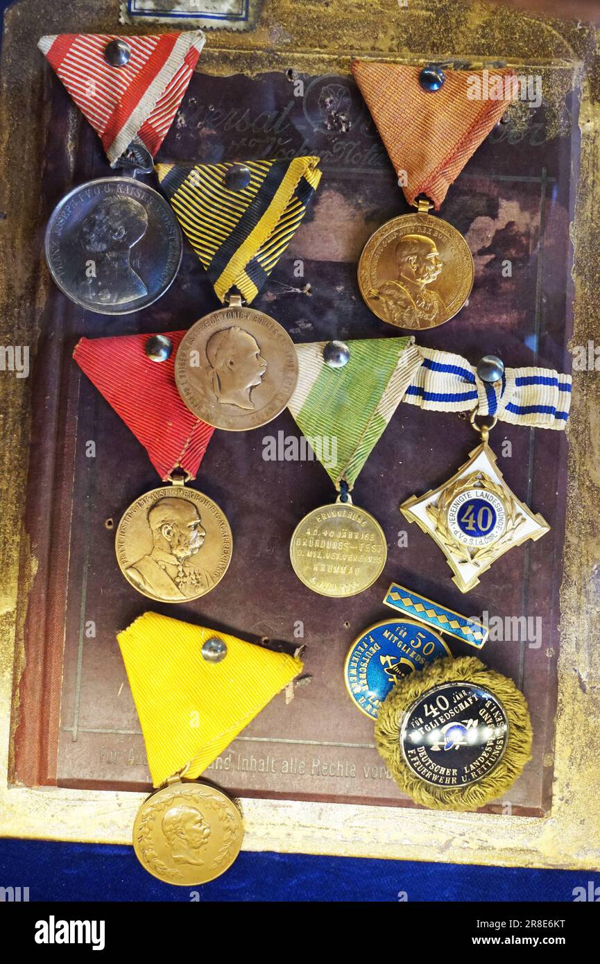 Army awards hi-res stock photography and images - Alamy