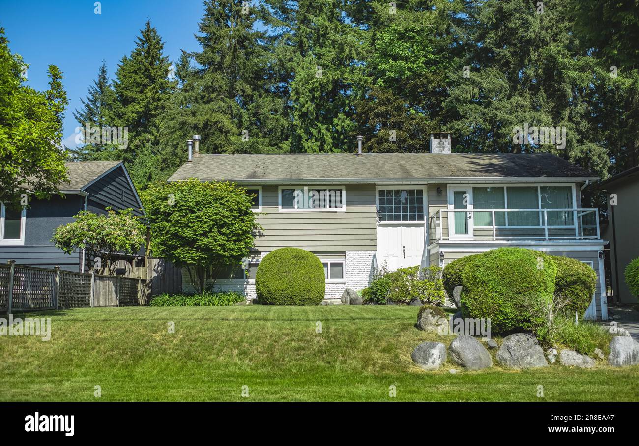 Beautiful exterior house in rural suburban neighborhood. Real Estate ...