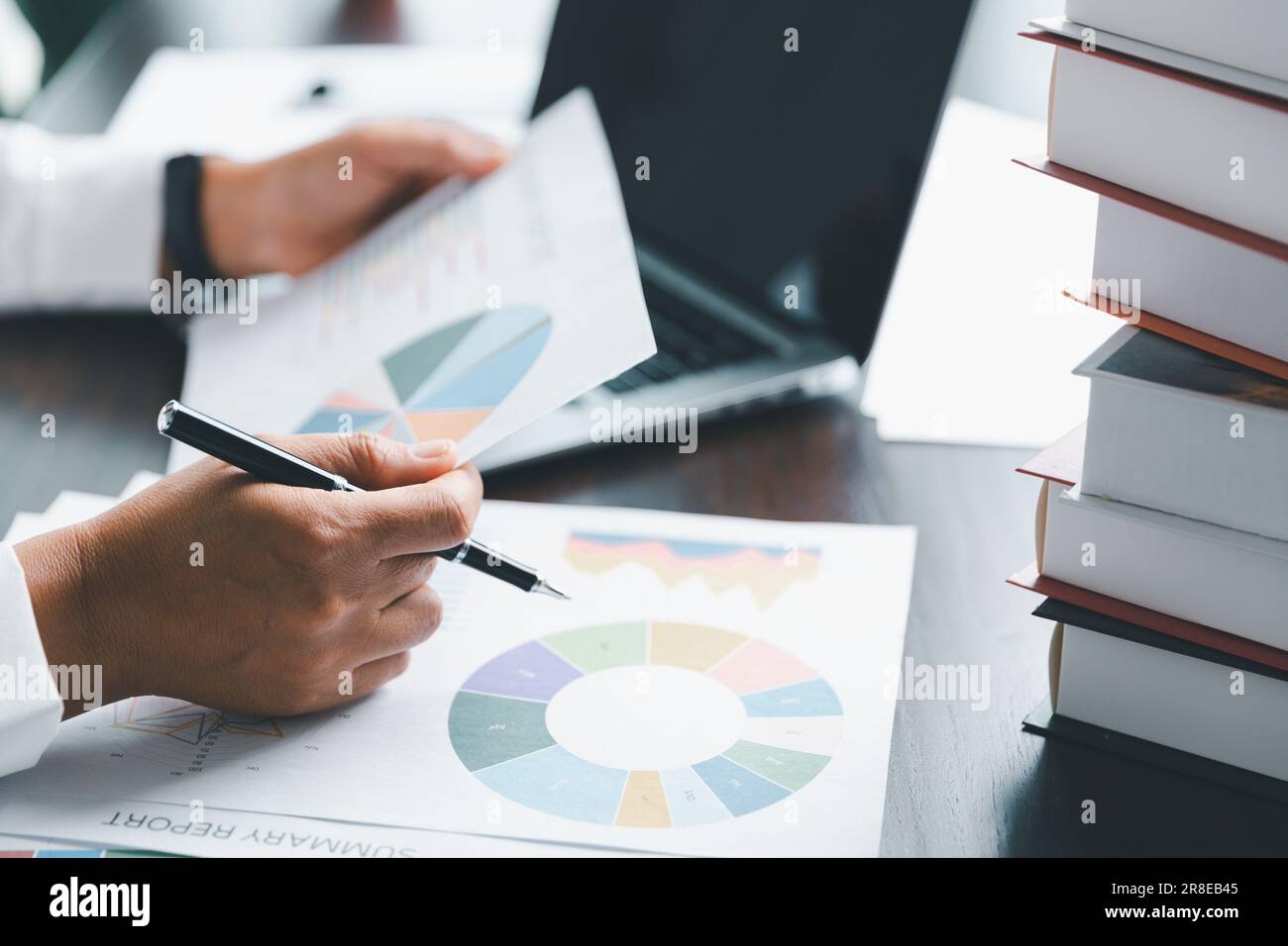 Investment manger hi-res stock photography and images - Alamy