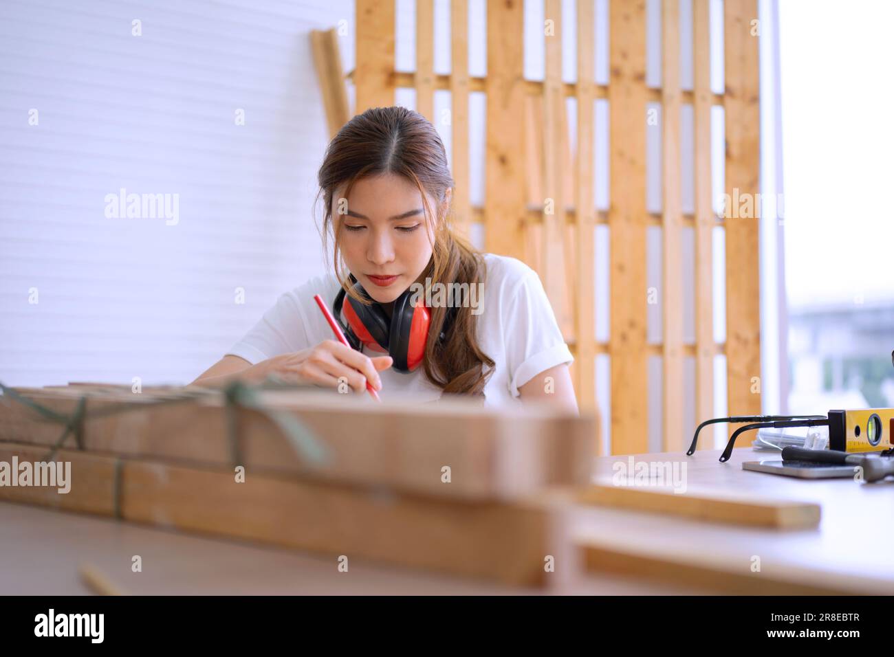 Concentration work hi-res stock photography and images - Alamy