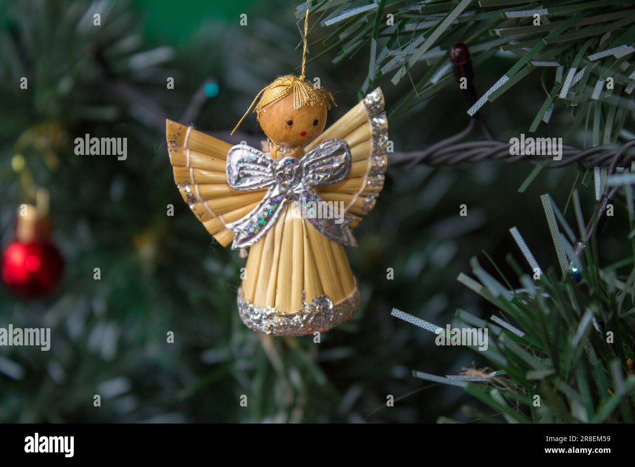 Straw angel hi-res stock photography and images - Alamy