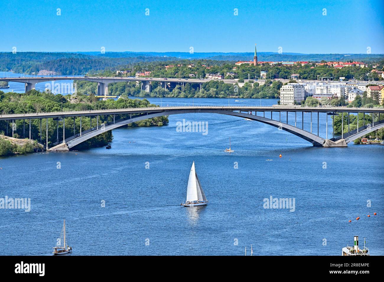 Vasterbron (Swedish: Västerbron), by German architects Otto Rudolf ...