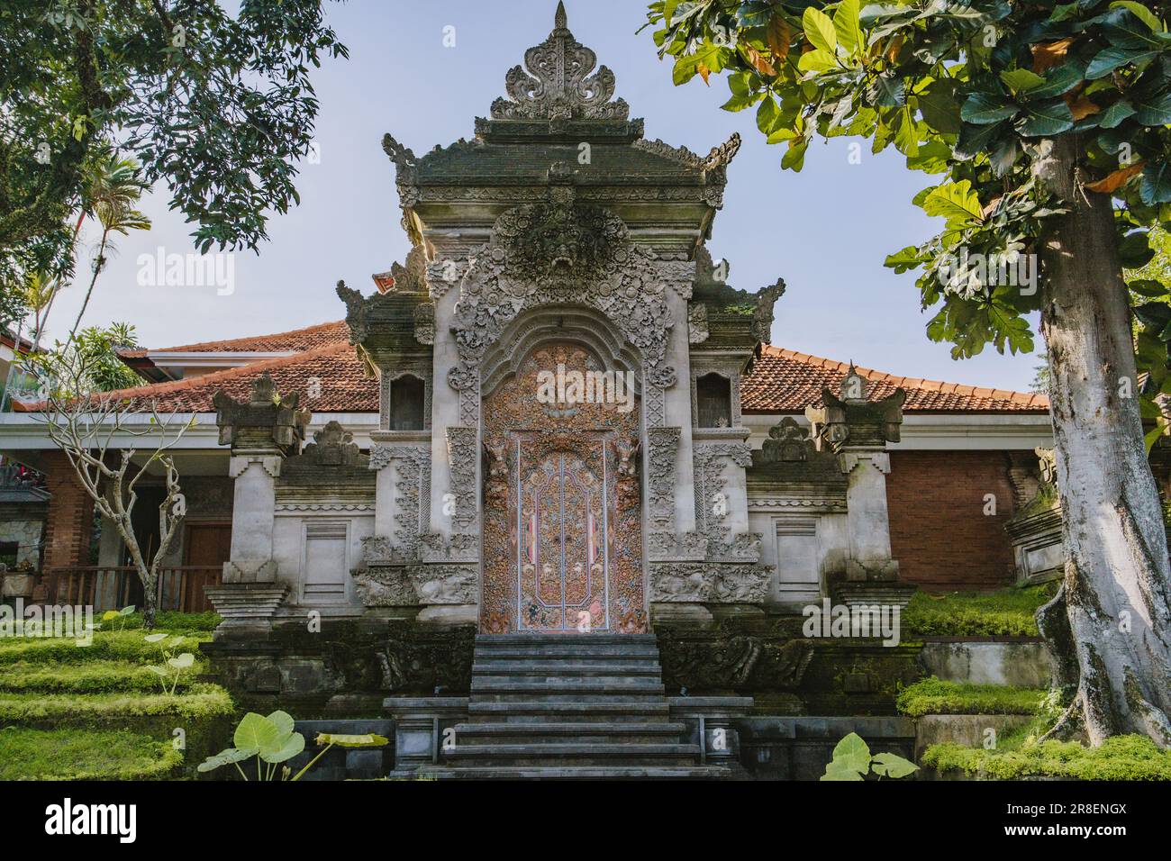 Balinese hindu temple building. Indonesian architecture of holly places ...