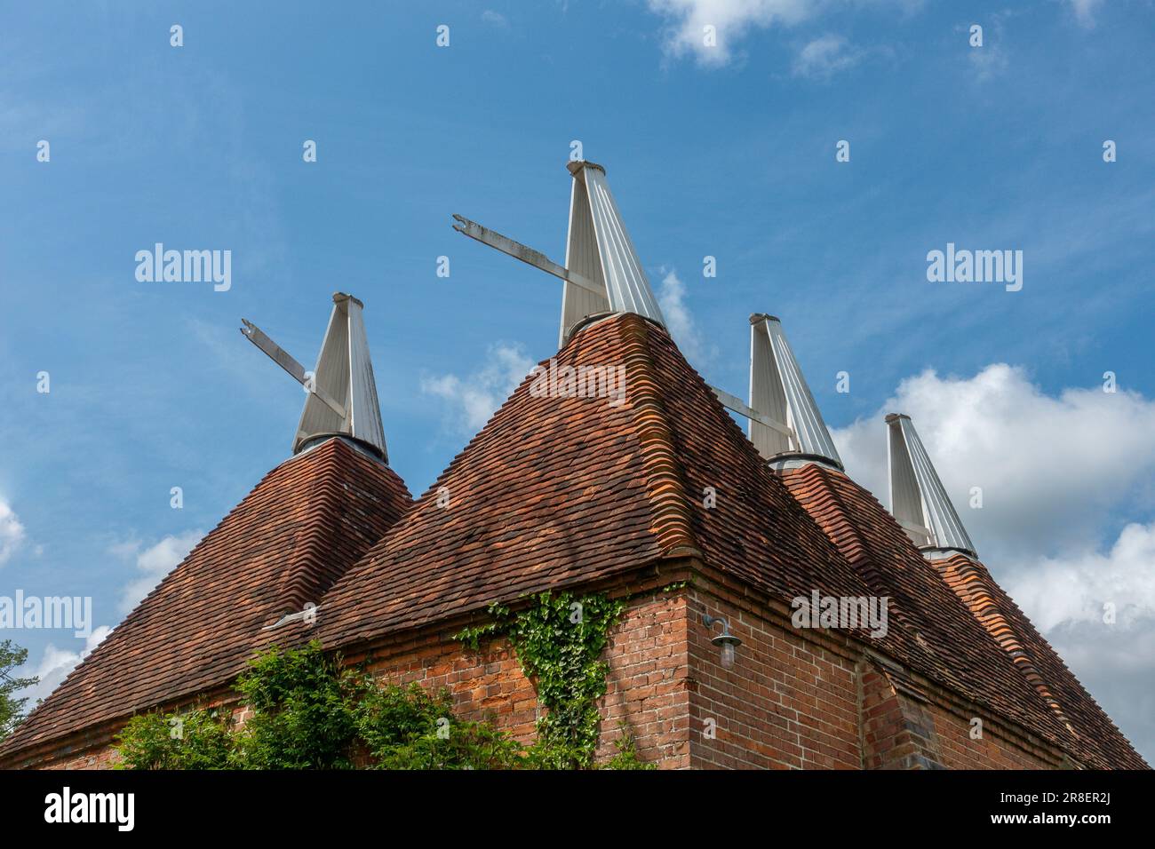 White cowels hi-res stock photography and images - Alamy