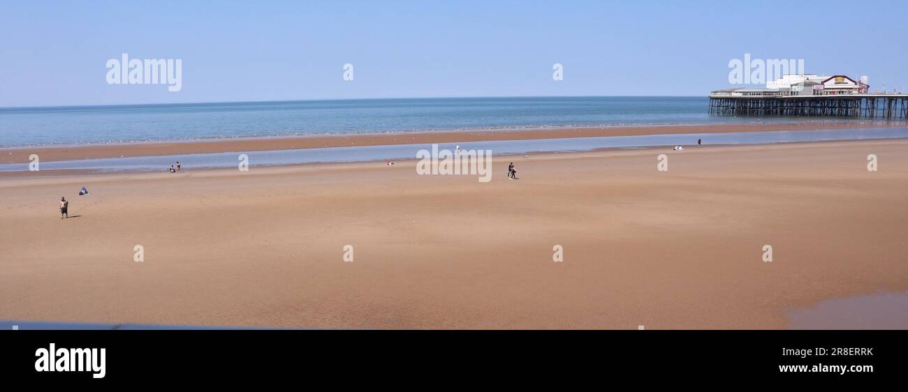 Sewage beach blackpool hi-res stock photography and images - Alamy