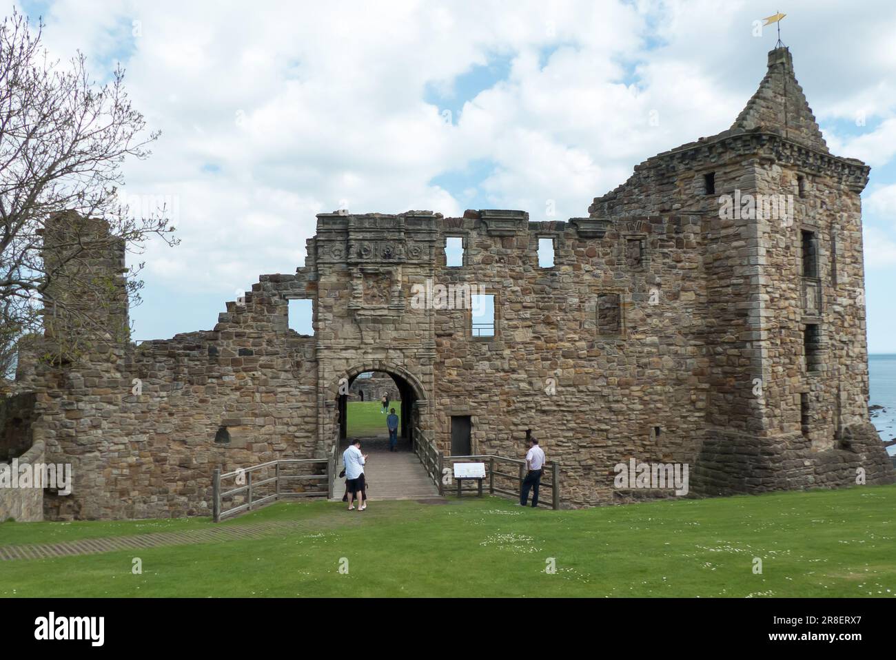 Fife in Scotland: St Andrews Castle Stock Photo - Alamy