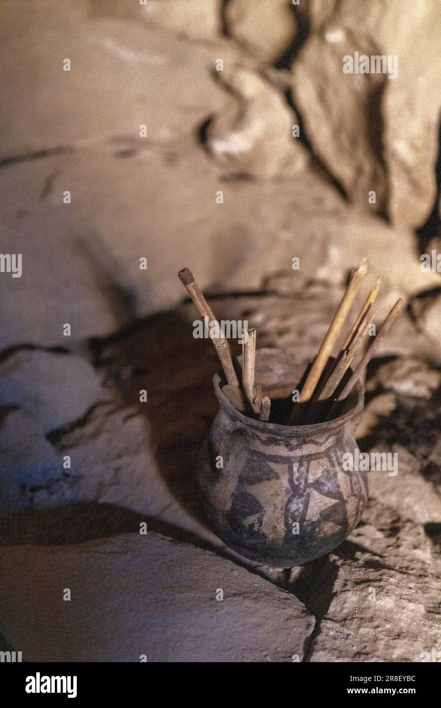 Cementerio de Chullpas / Cueva de las Momias: Cave with mummies near ...