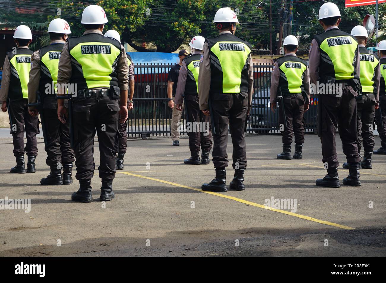 Security training hi-res stock photography and images - Alamy