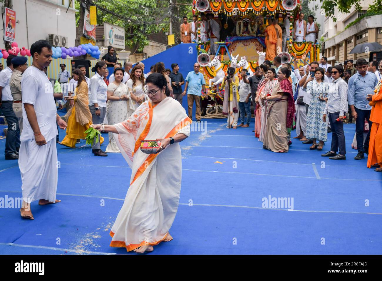 Iskcon images hi-res stock photography and images - Alamy