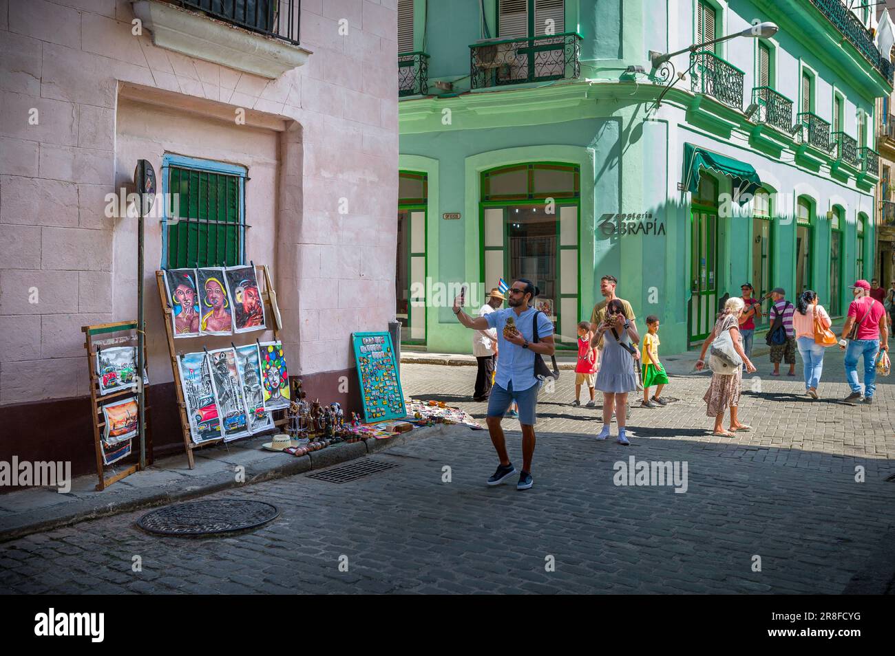 Tourist souvenirs around the world hi-res stock photography and images ...