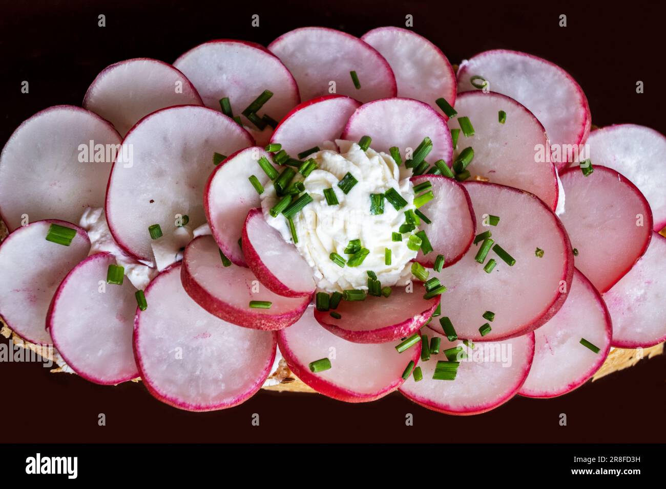 Circle of radish hi-res stock photography and images - Alamy