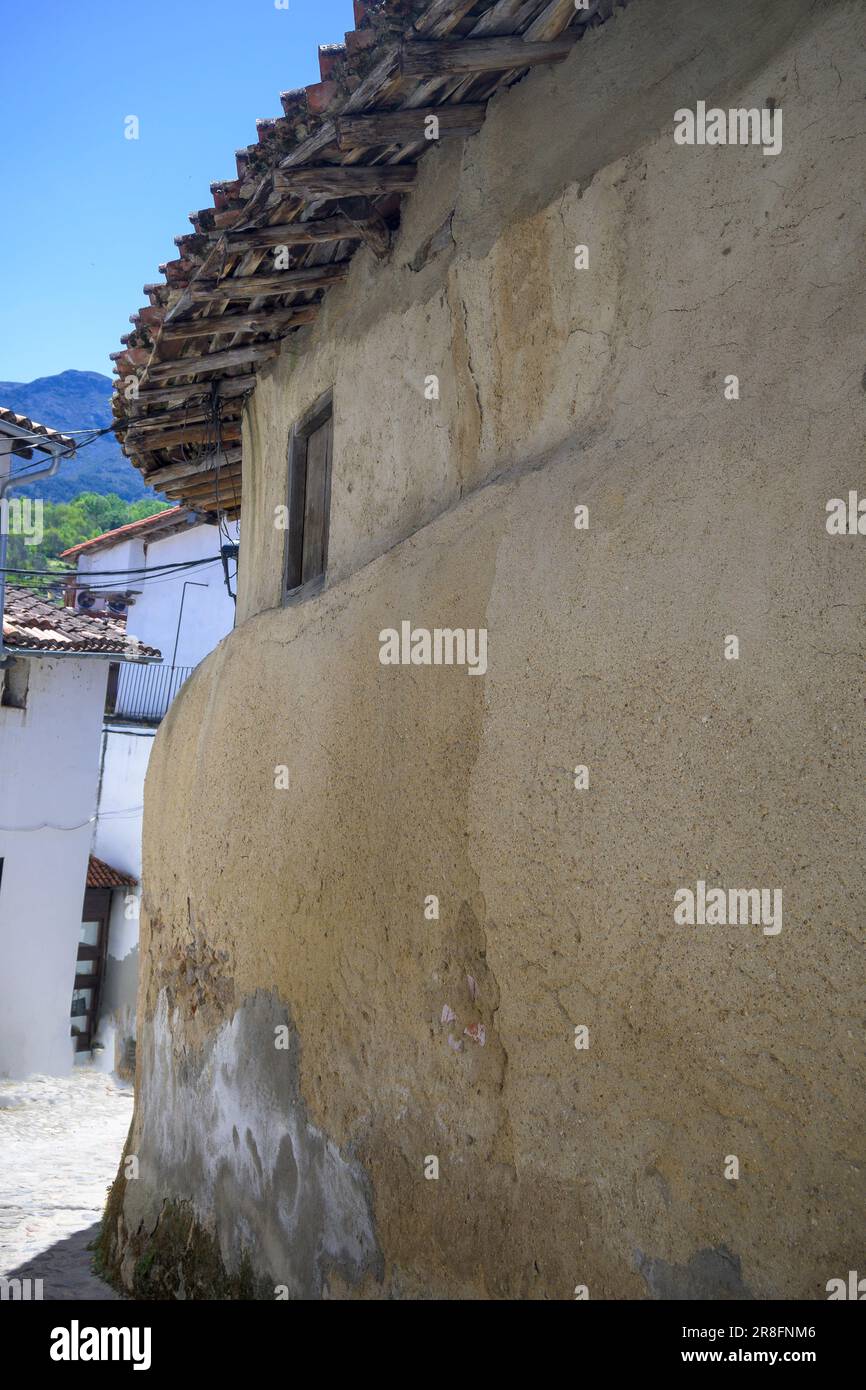 Typical adobe house with round bulge in Hervas Stock Photo - Alamy