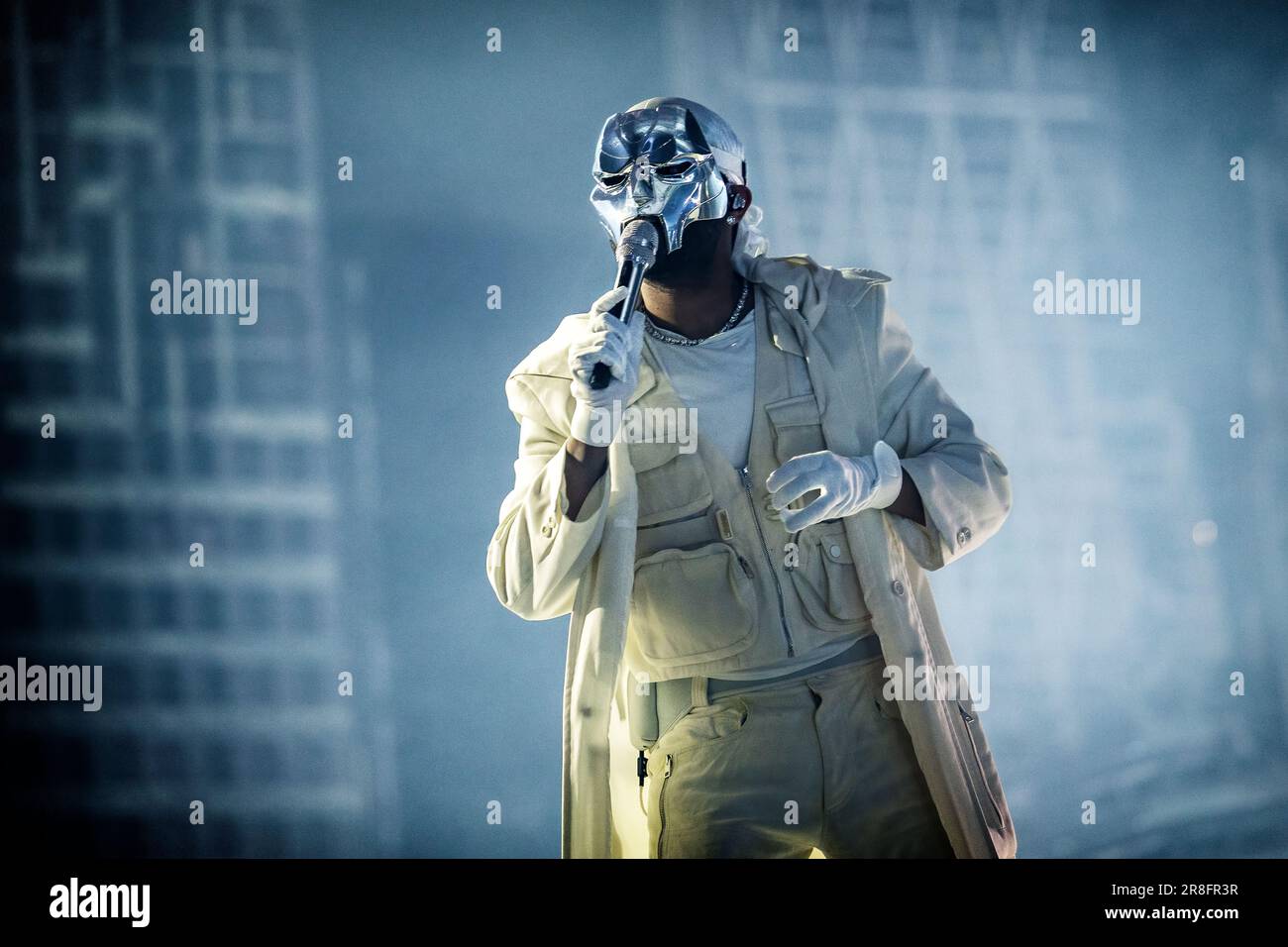 The weeknd hi-res stock photography and images - Alamy