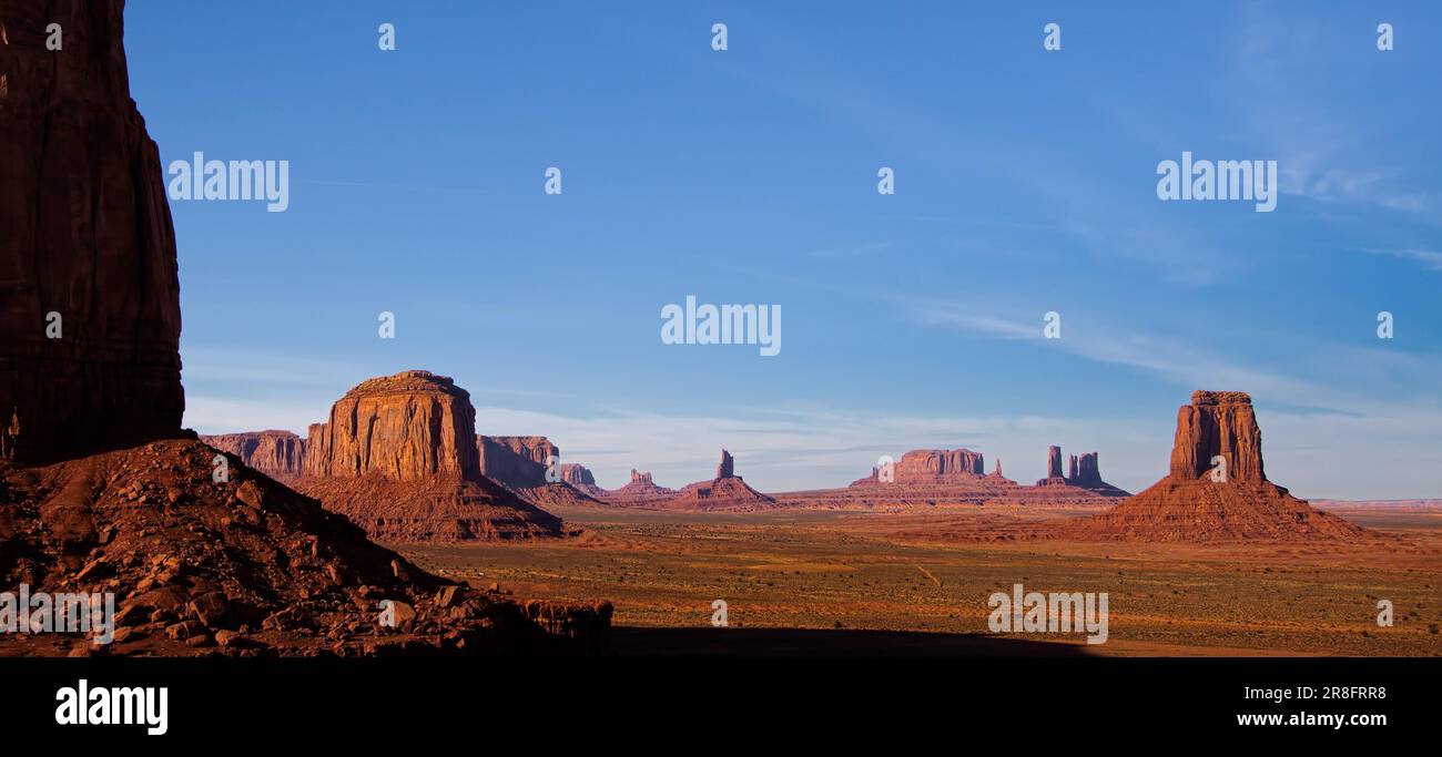 Monument valley scenic view hi-res stock photography and images - Alamy