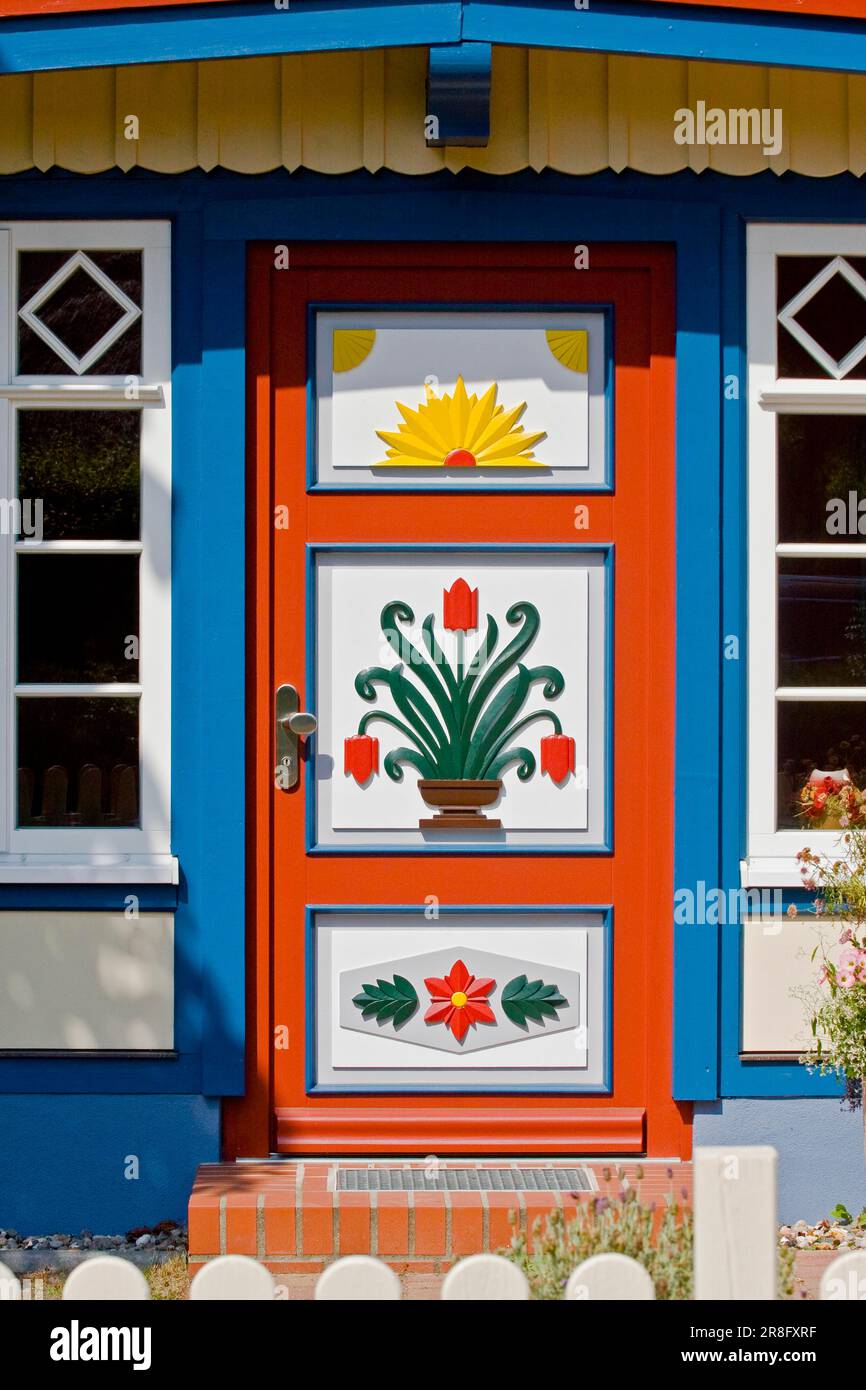 Entrance door, typical house, Baltic resort Ahrenshoop, Insel Darss ...