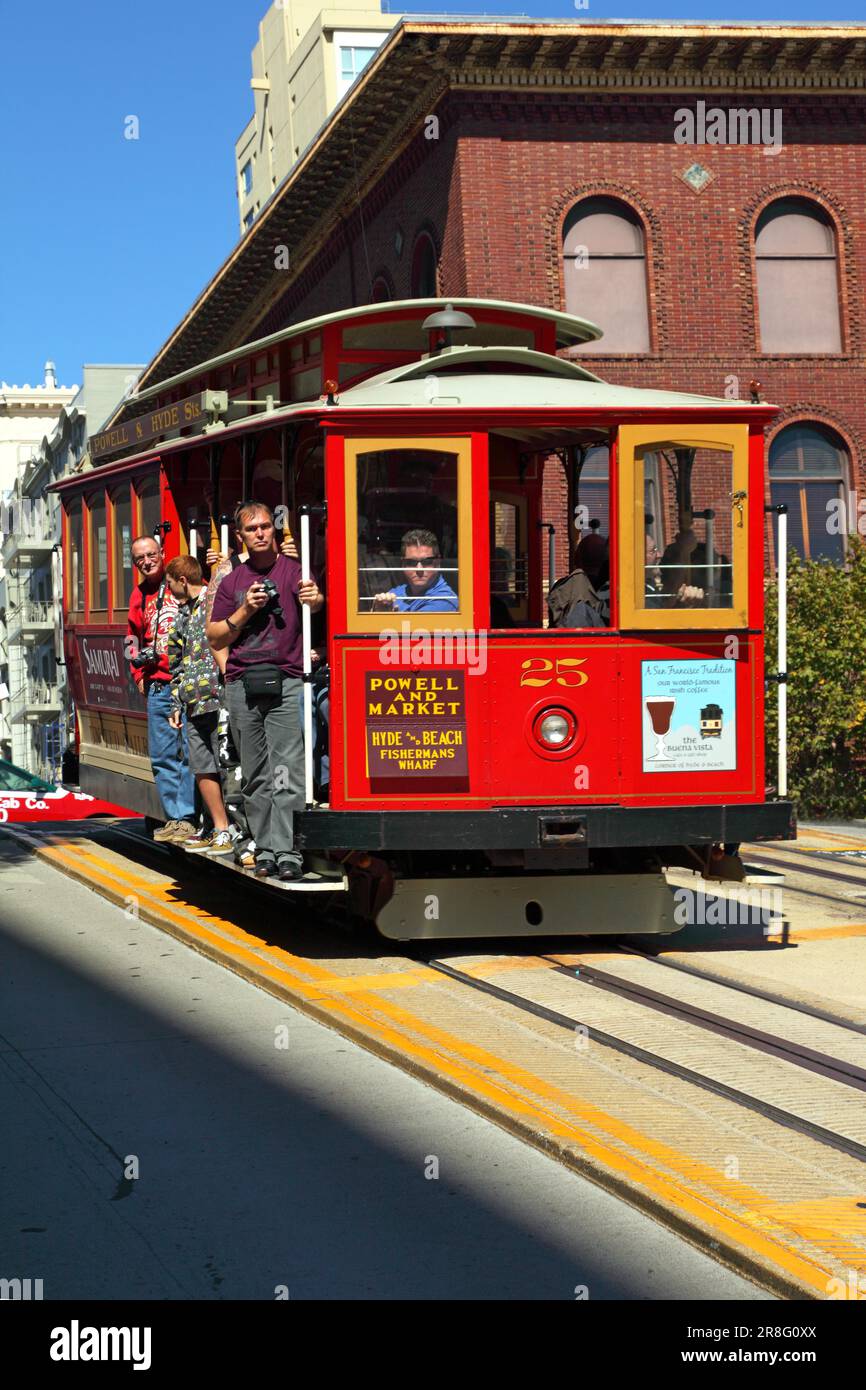 Cable Car at California/Powell Street, San Francisco, CA, USA Stock ...