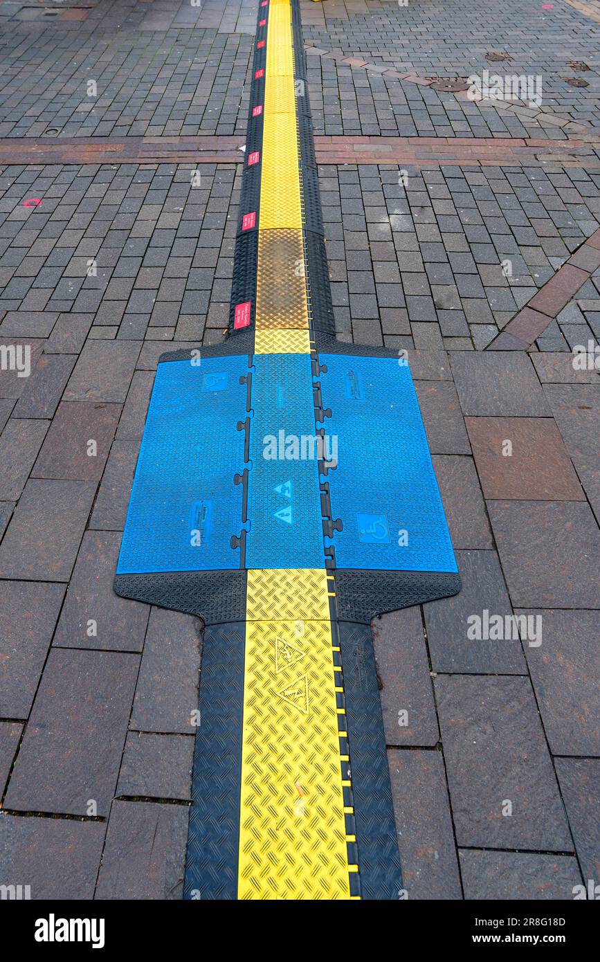 Electrical wire hi-res stock photography and images - Alamy