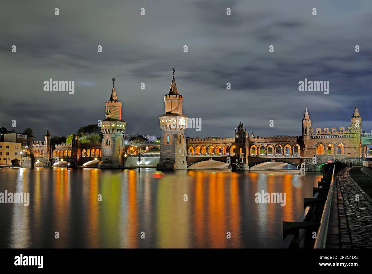 Architect architecture bridge bridge hi-res stock photography and ...