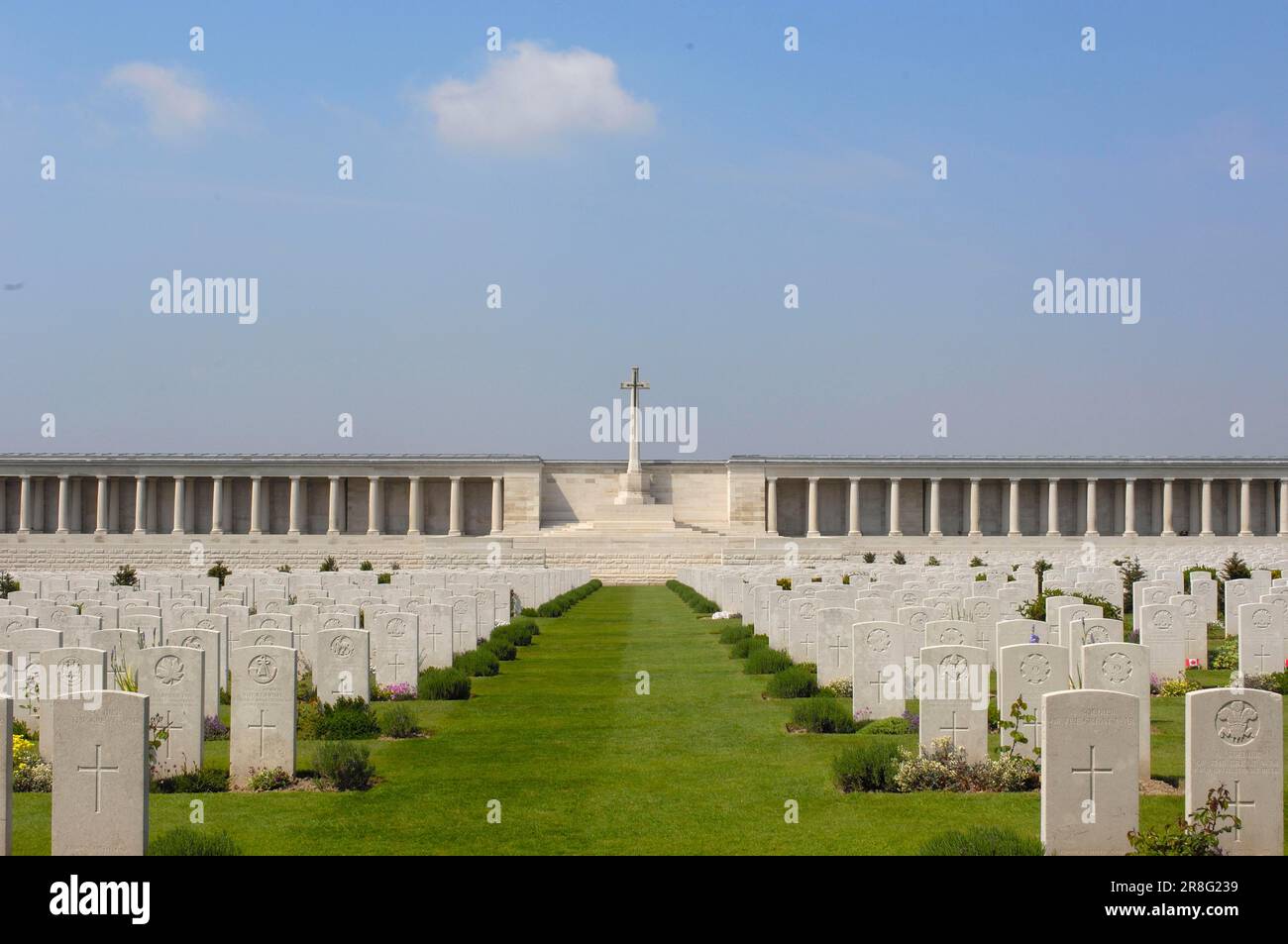 War Graves at Gordon Dump Military Cemetery, Somme, Picardy, France ...