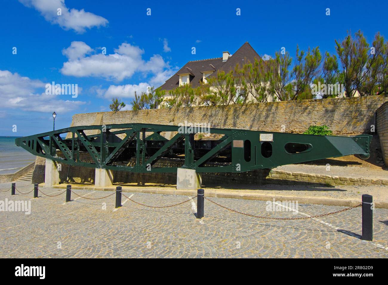 World war ii bridge hi-res stock photography and images - Alamy