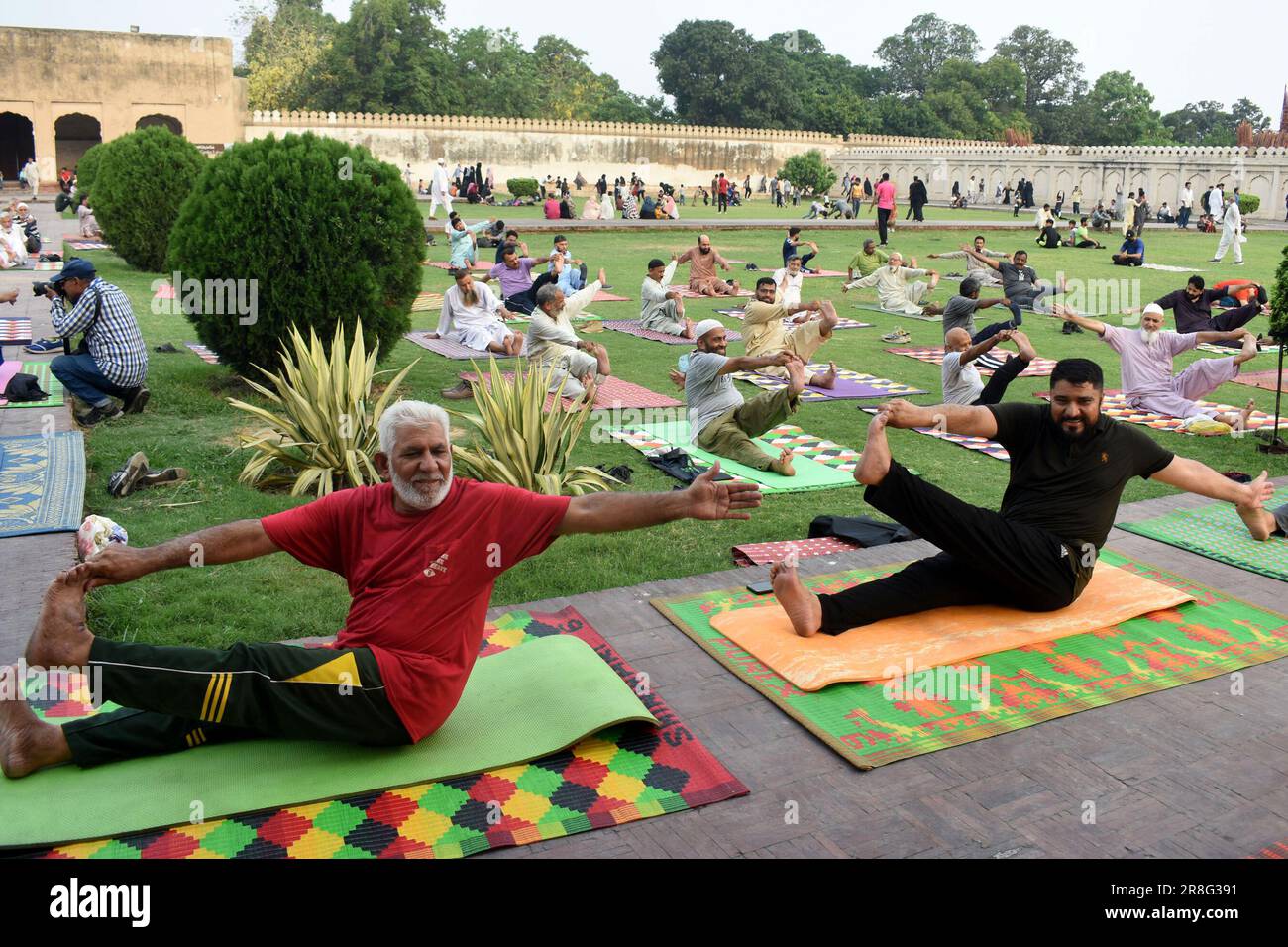 Lahore international yoga day hi-res stock photography and images - Alamy