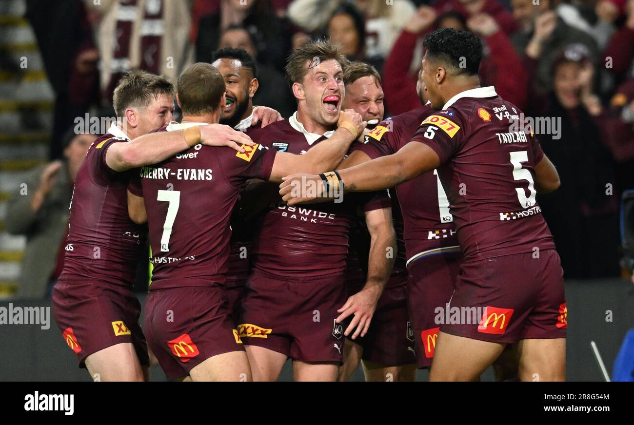 Brisbane, Australia. 21st June, 2023. Cameron Munster (centre) of the ...