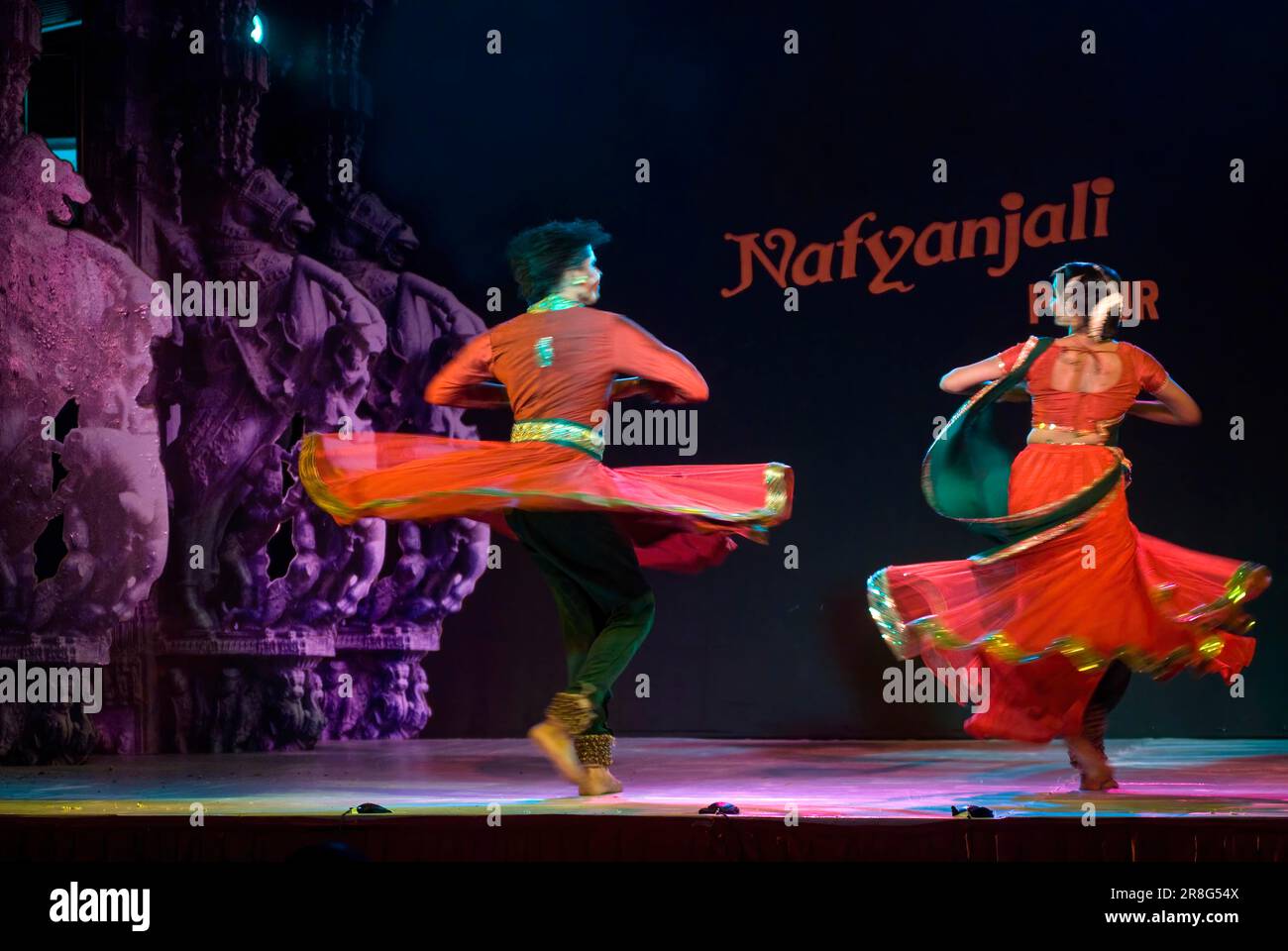 Kathak dance in Natiyanjali festival in Perur temple, Tamil Nadu, India Stock Photo - Alamy