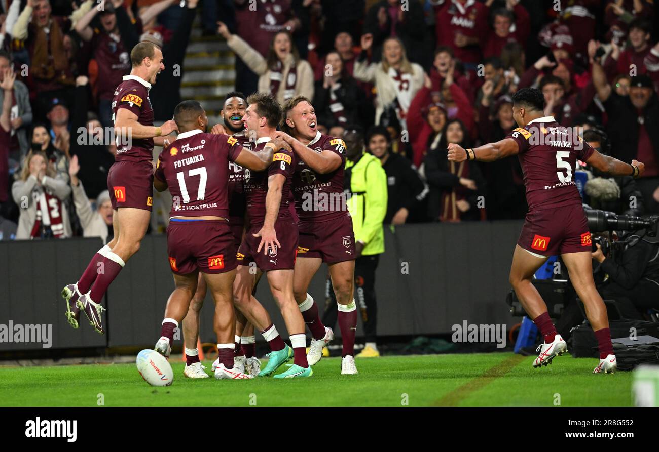 Brisbane, Australia. 21st June, 2023. Hamiso Tabuai-Fidow (centre) of ...