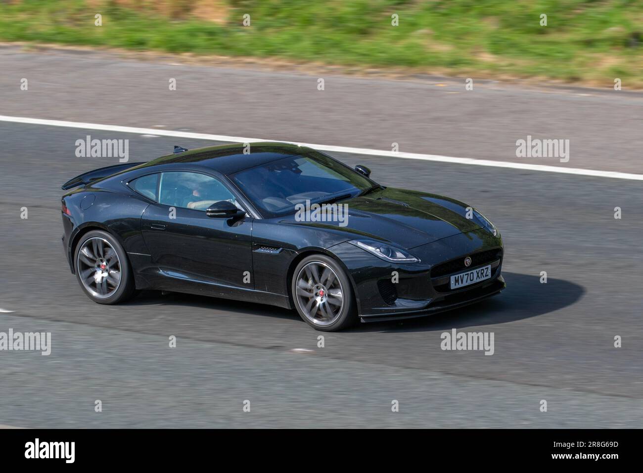 300 i4 quickshift auto hi-res stock photography and images - Alamy