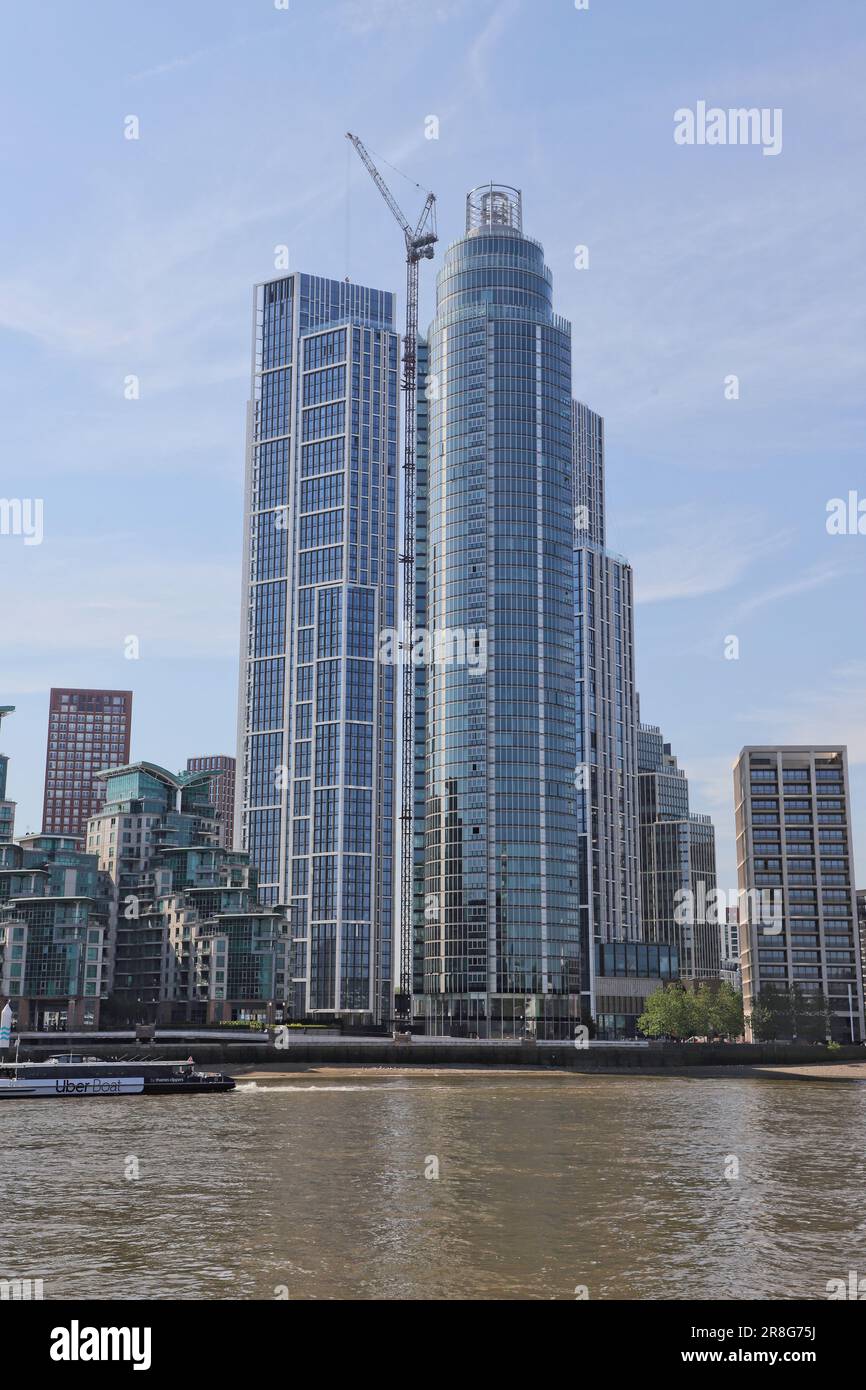 Vauxhall tower nine elms hi-res stock photography and images - Alamy