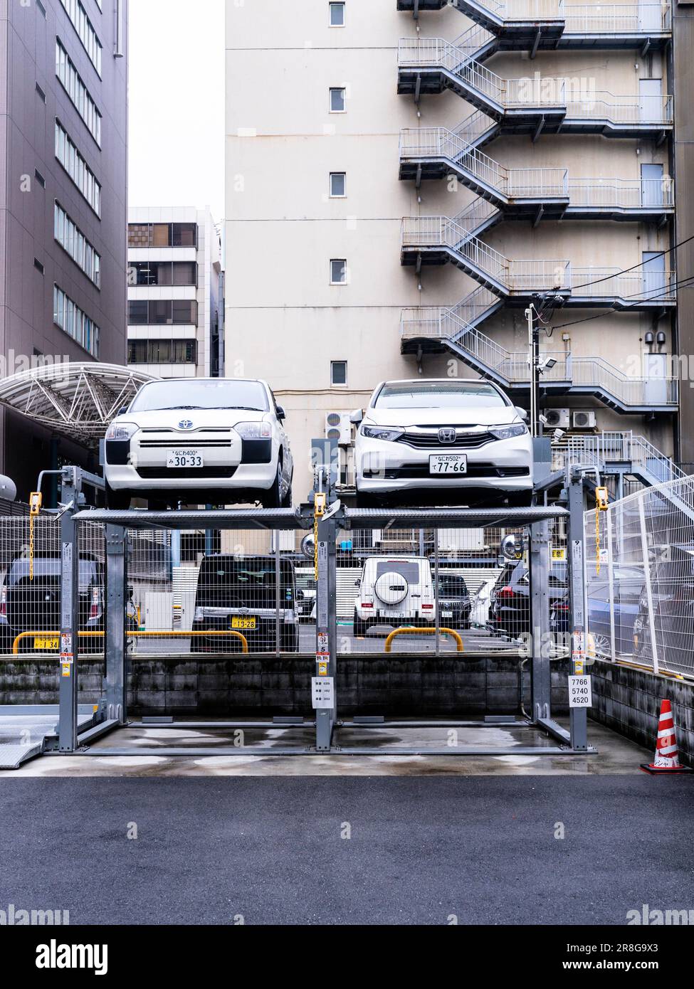 Two story parking hi-res stock photography and images - Alamy