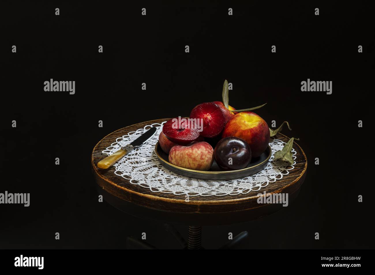 Dark fruits hi-res stock photography and images - Alamy
