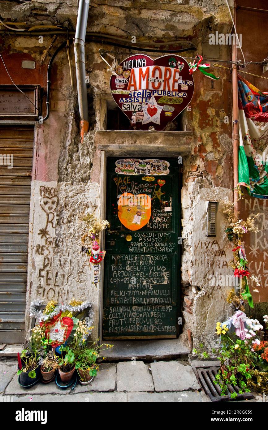 Genoa italy lanes hi-res stock photography and images - Alamy