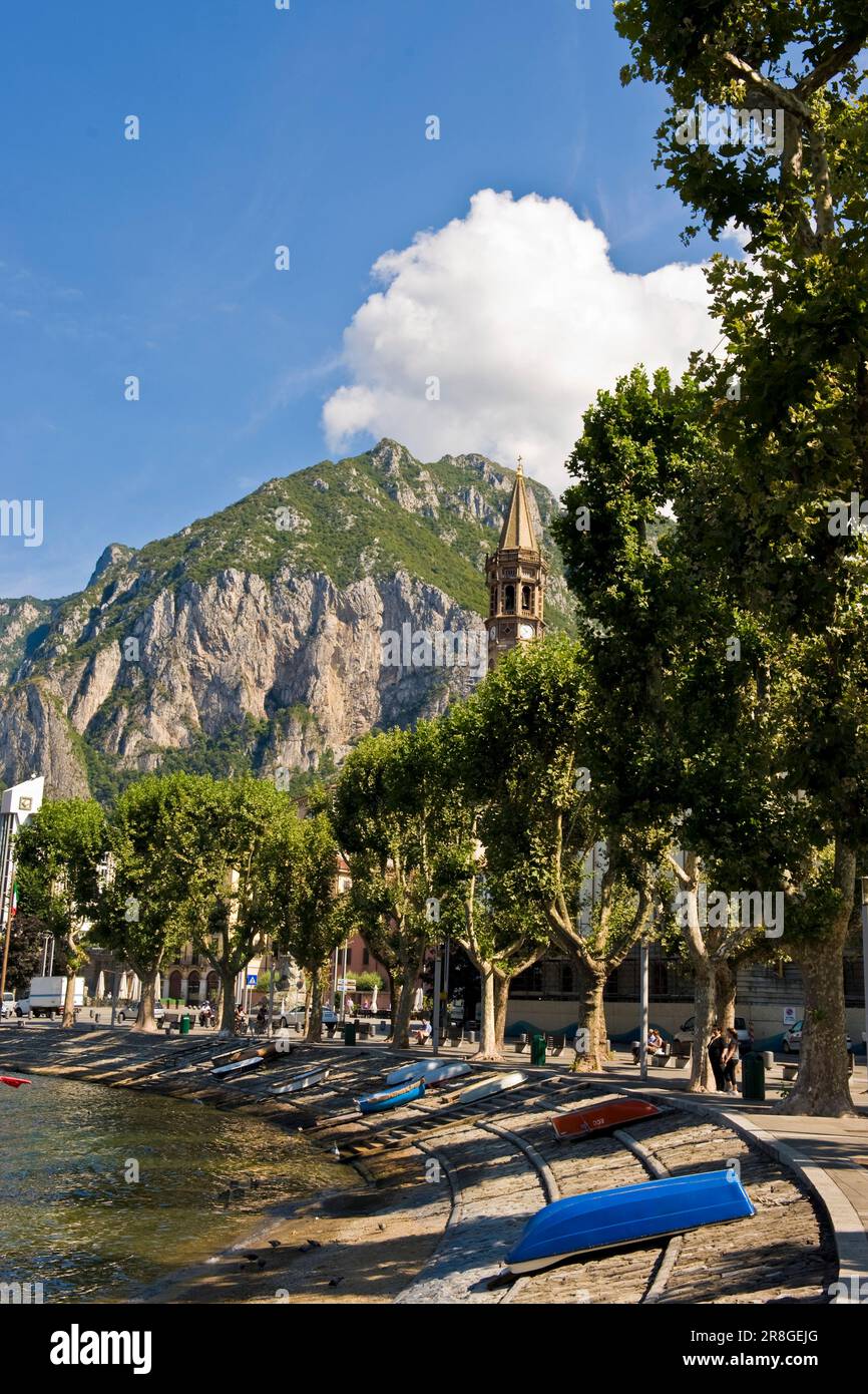 Lago lario vertical hi-res stock photography and images - Alamy