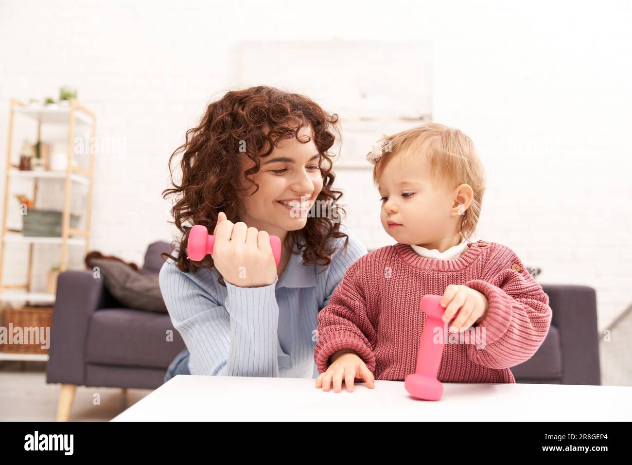 time management, working mother, balanced lifestyle, curly woman ... time management, working mother, balanced lifestyle, curly woman ...