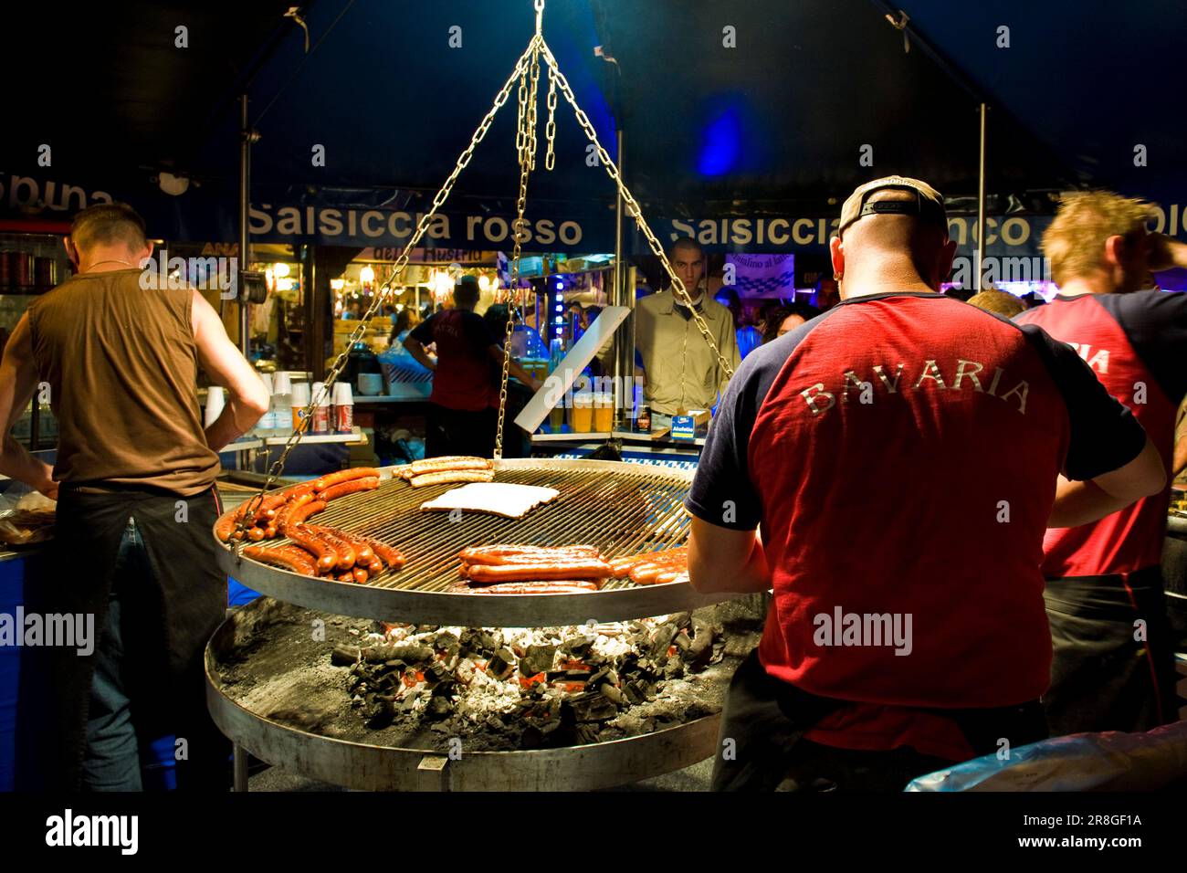 Night grill hi-res stock photography and images - Alamy