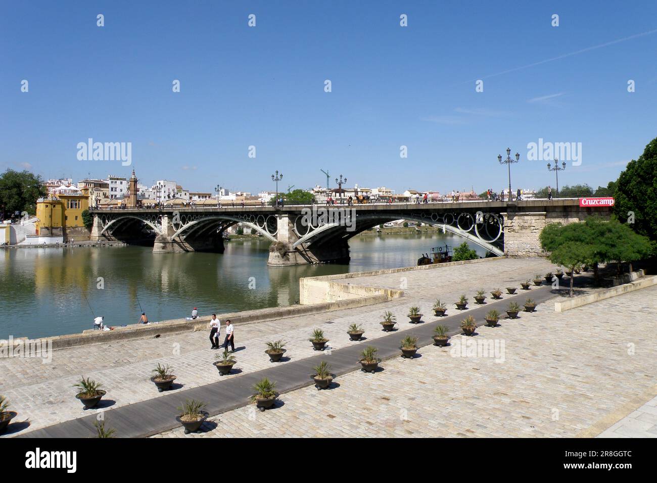 Puente de isabel bridge hi-res stock photography and images - Alamy