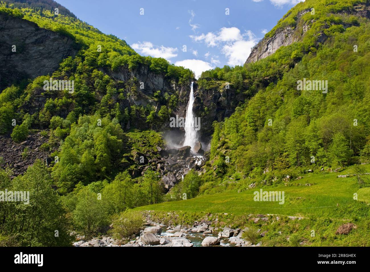 Switzerland ticino foroglio waterfall hi-res stock photography and ...